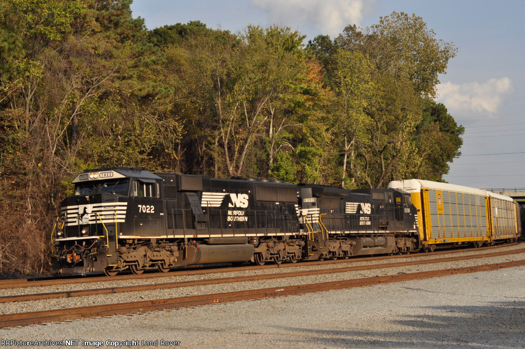 NS 7022 On NS 288 Northbound